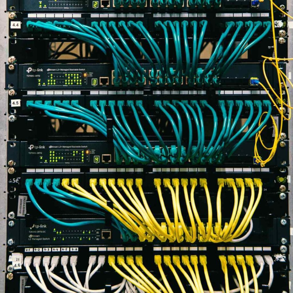 Single Mode vs Multimode Fibre: OM3, OM4 and OS2 Explained - DTECH®